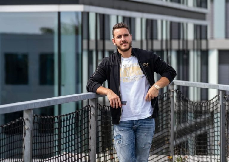 Max Weiss opens up on how he Became an Expert in Social Media Marketing ...